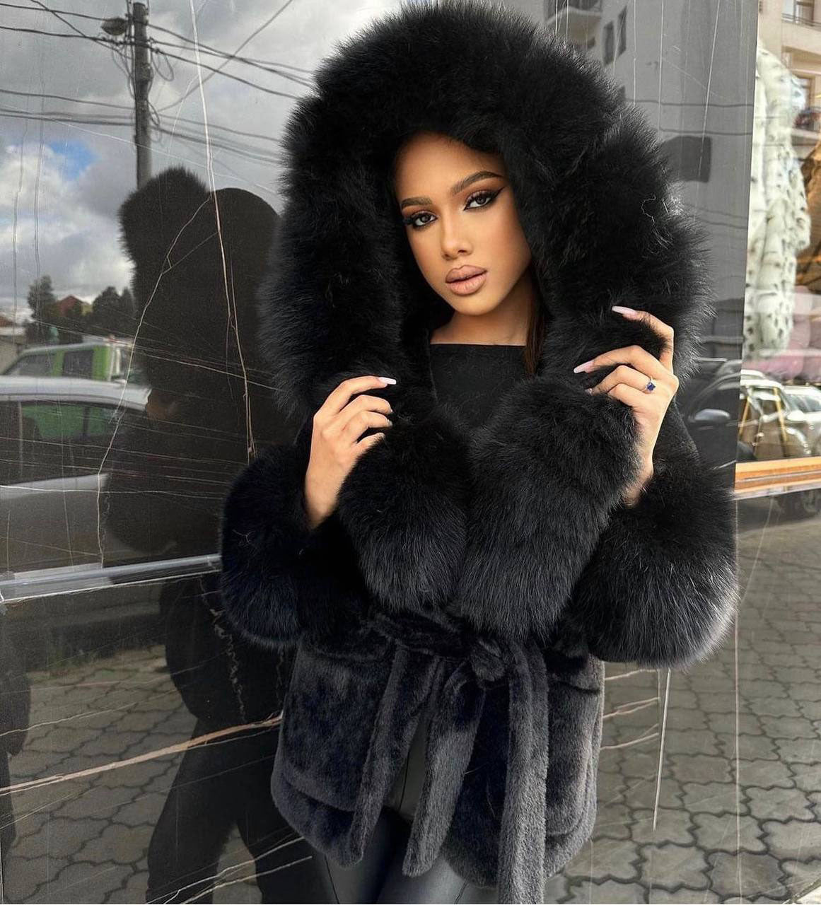 Alcantara Black Short Fur Coat – "EMEboutique"